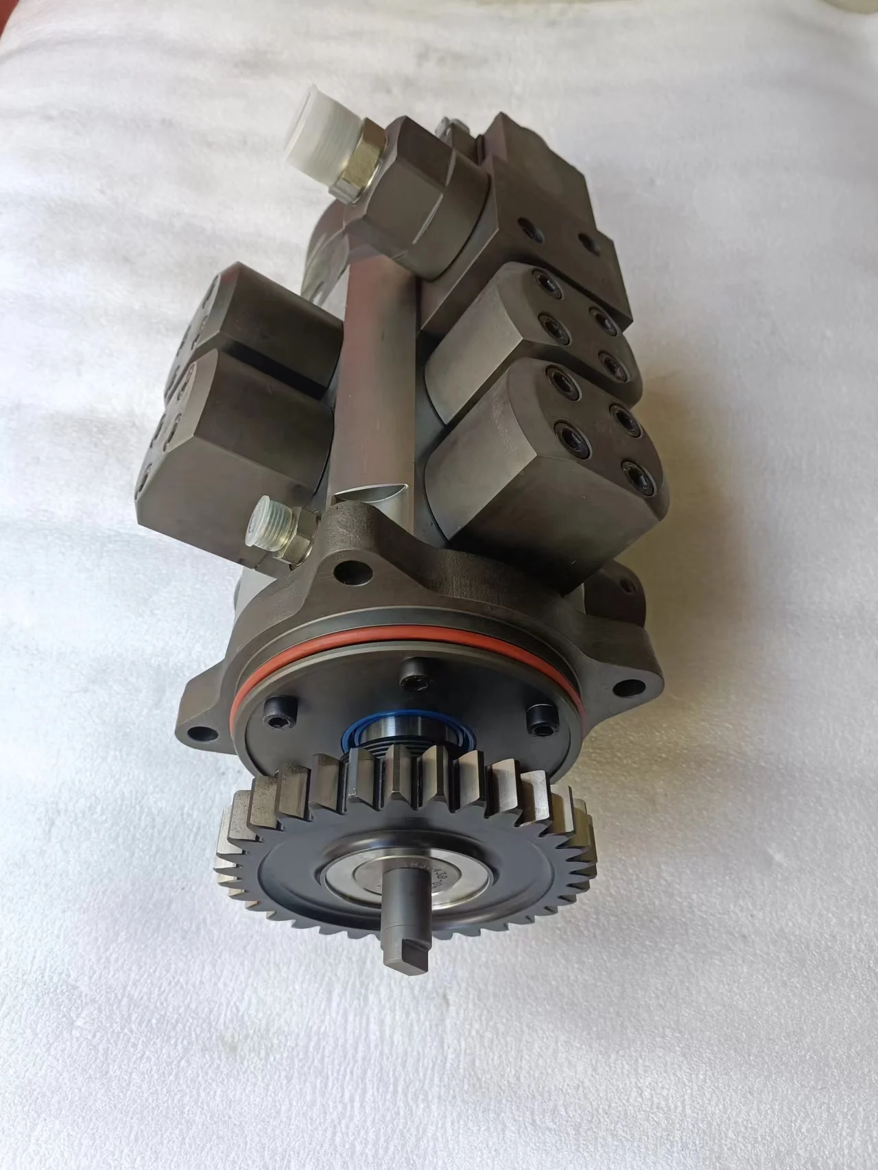 Genuine new MTU-4000 Booster Pump Fuel Injection Pump X52607300017 ...