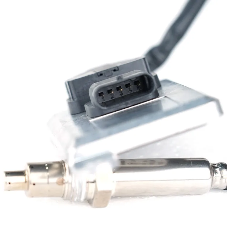 24v nitrogen oxygen sensor 5WK96775A 5801754014 5WK9 6775A - Partscummins